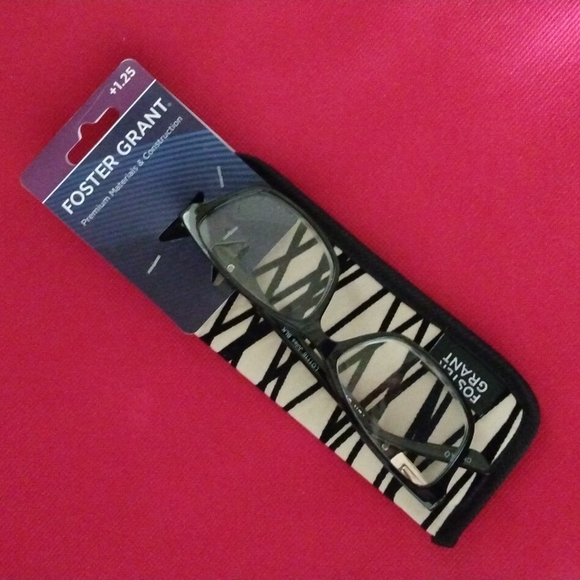 Foster Grant | Accessories | Foster Grant Reading Glasses With Case ...